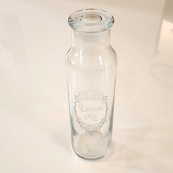 None | Dining | Alice In Wonderland Drink Me Glass Water Bottle | Poshmark